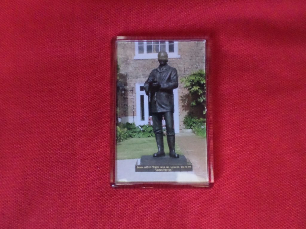 Alf Wight Bronze Statue Fridge Magnet - World of James Herriot Visitor ...